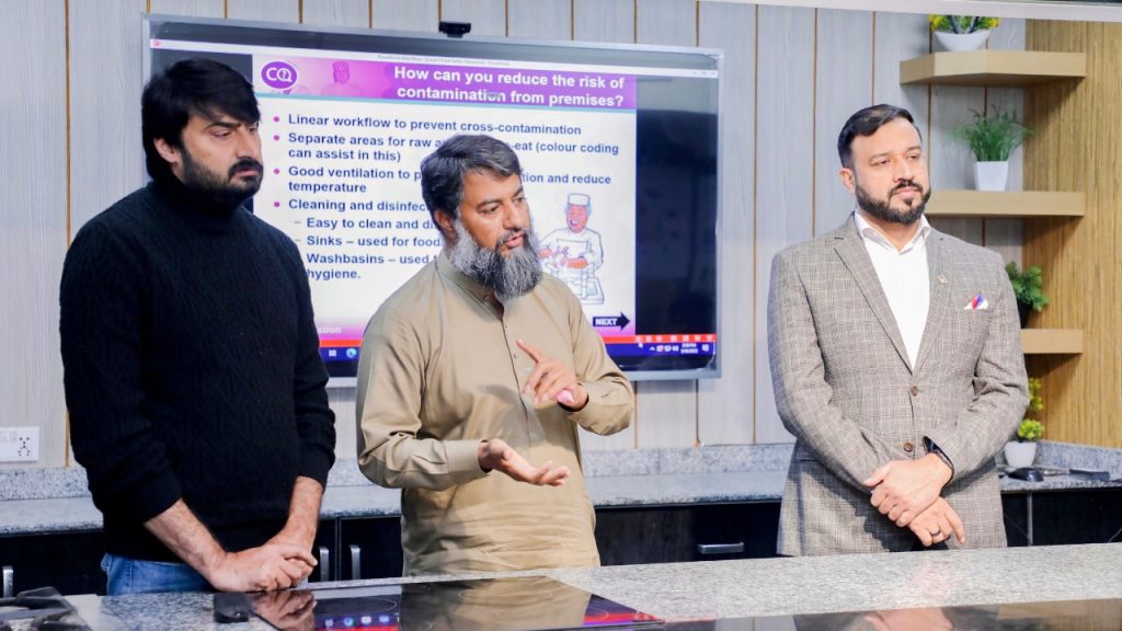 Cheezious CEO and MD teach entrepreneurial skills to students at COTHM - HP